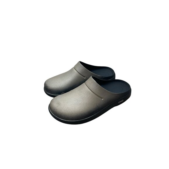 OOFOS | Shoes | Oofos Ooclogs Slip On Clogs Sandals Gold Black Size ...